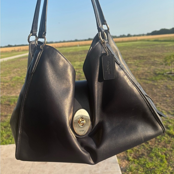 Bags | Vintage Coach Madison Carlyle Shoulder Bag | Poshmark